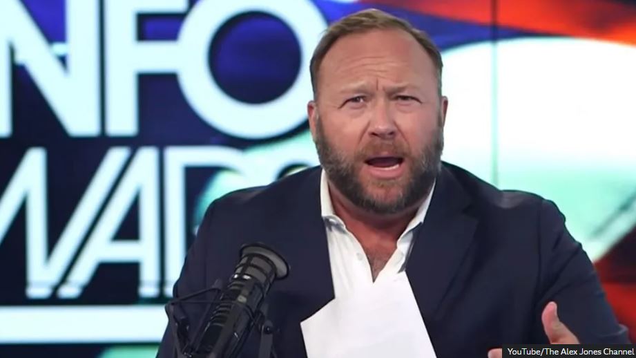 Chatting with Alex Jones: Standing Together Against Globalist Agendas ...